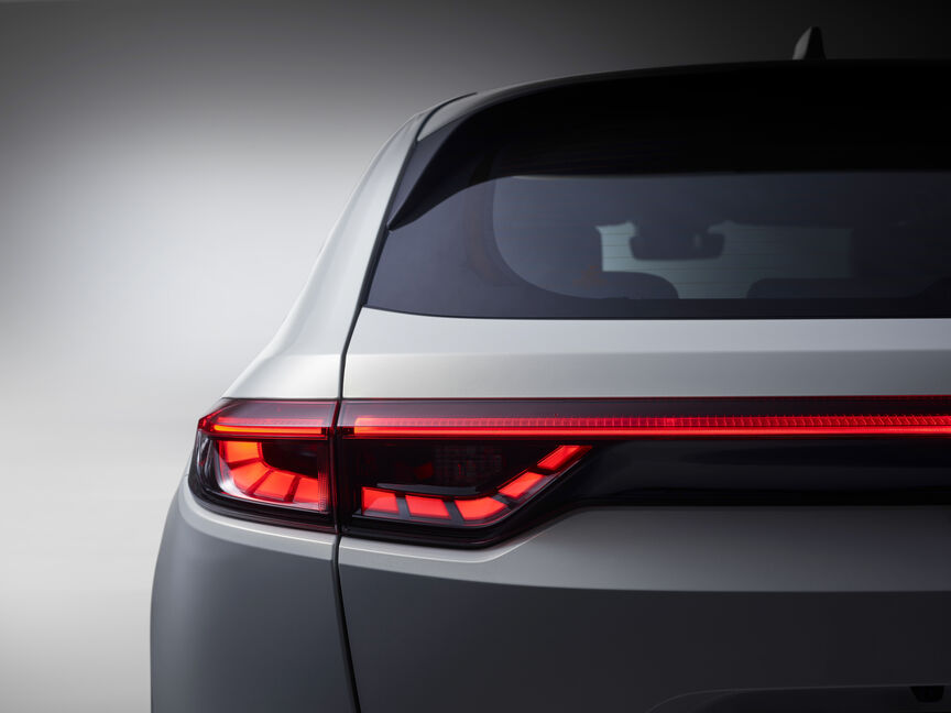 e:HEV Maintenance | Hybrid Car Driving Tips | Honda UK