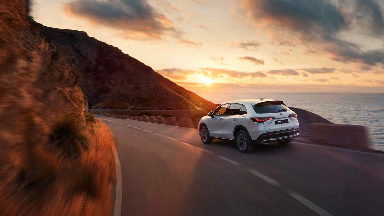 Honda ZR-V Full Hybrid | Mid-Size Sports SUV | Honda