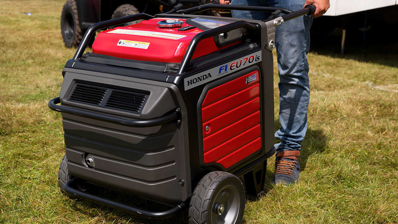 New Inverter Generators | Compact & Lightweight | Honda UK