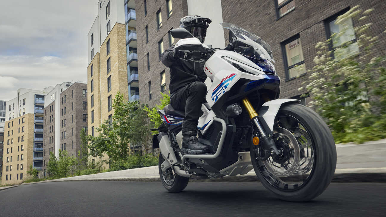 Honda| X-ADV | Adventure | All-Round Adventure Scooter