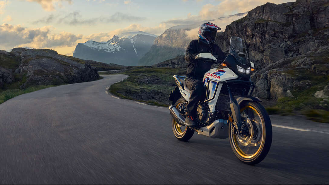 Honda | XL750 Transalp | Overview | Mid-Size Adventure Touring Motorcycle