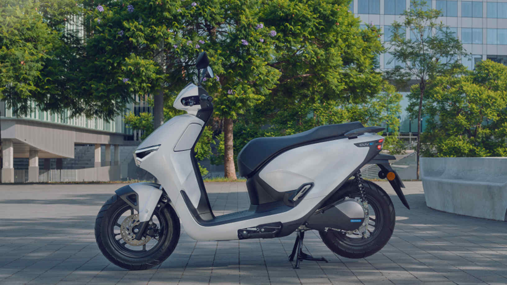 Honda | CUV e: | Scooter | Electric Urban Mobility