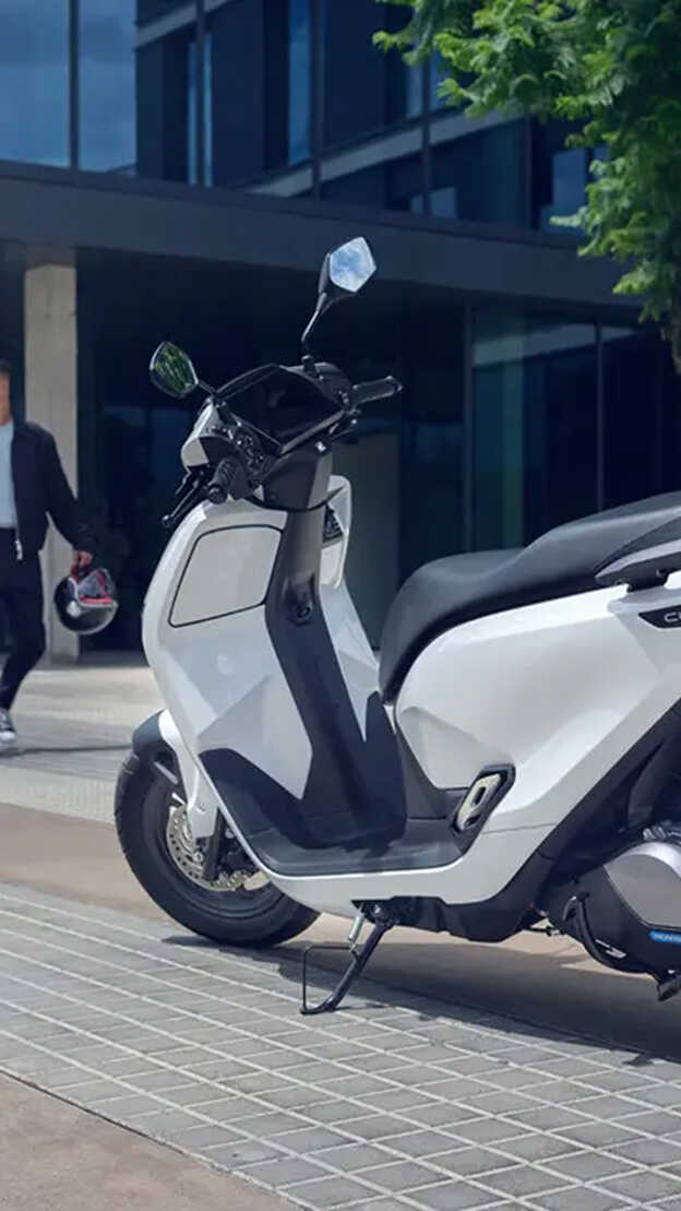 Honda | CUV e: | Scooter | Electric Urban Mobility