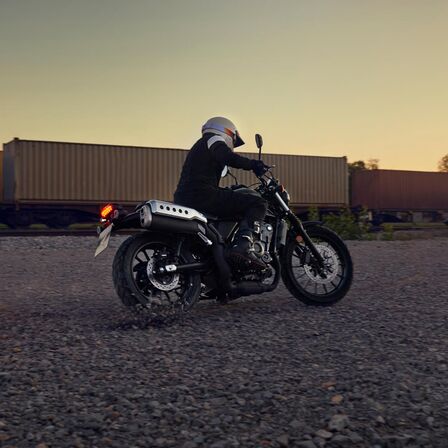 Honda | CL500 | A2 Compatible | Twin-Cylinder | Classic Style Motorcycle