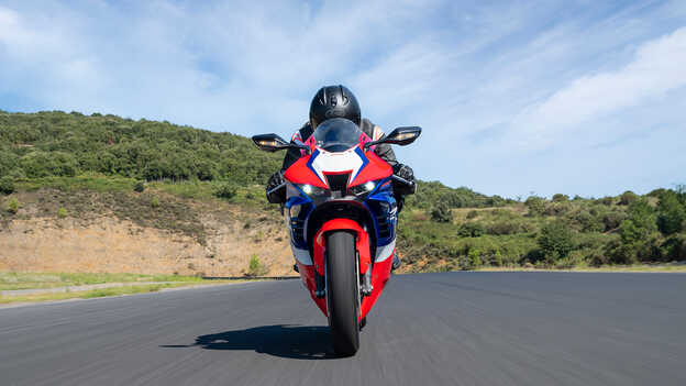 Honda | CBR1000RR-R Fireblade| Super Sports | Ultimate Sports Motorcycle