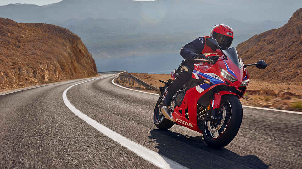 Honda CBR650R | Super Sport | Four-Cylinder Engine | Overview