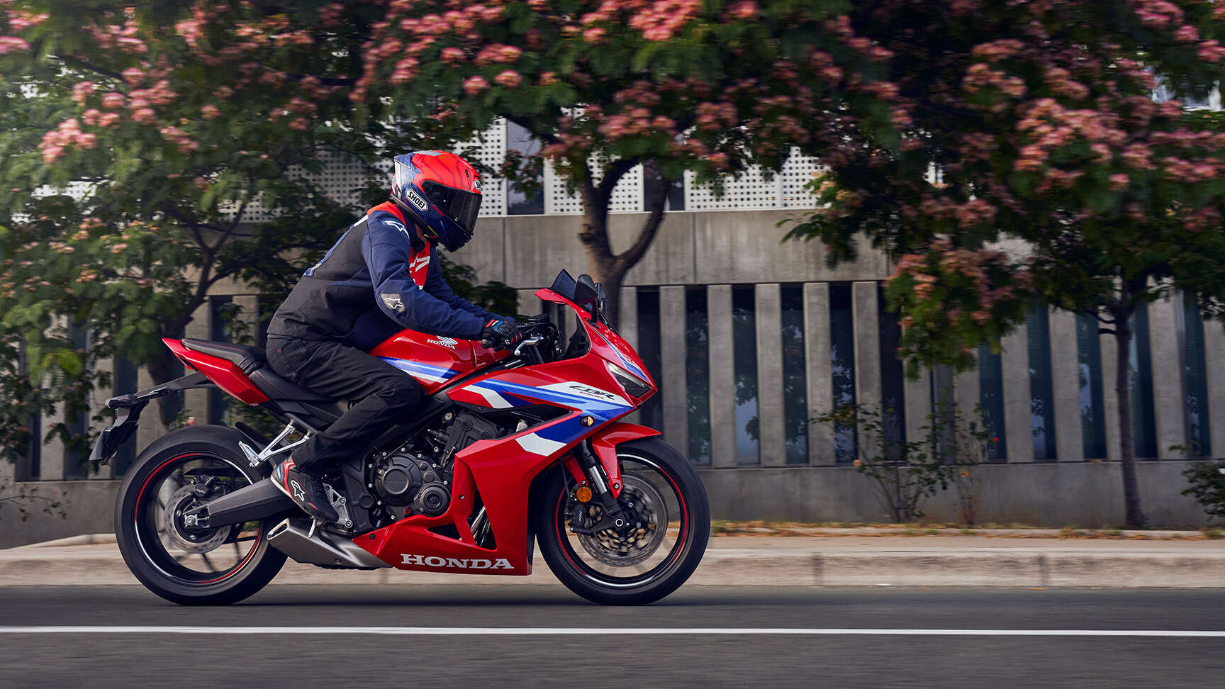 Honda CBR650R | Super Sport | Four-Cylinder Engine | Overview