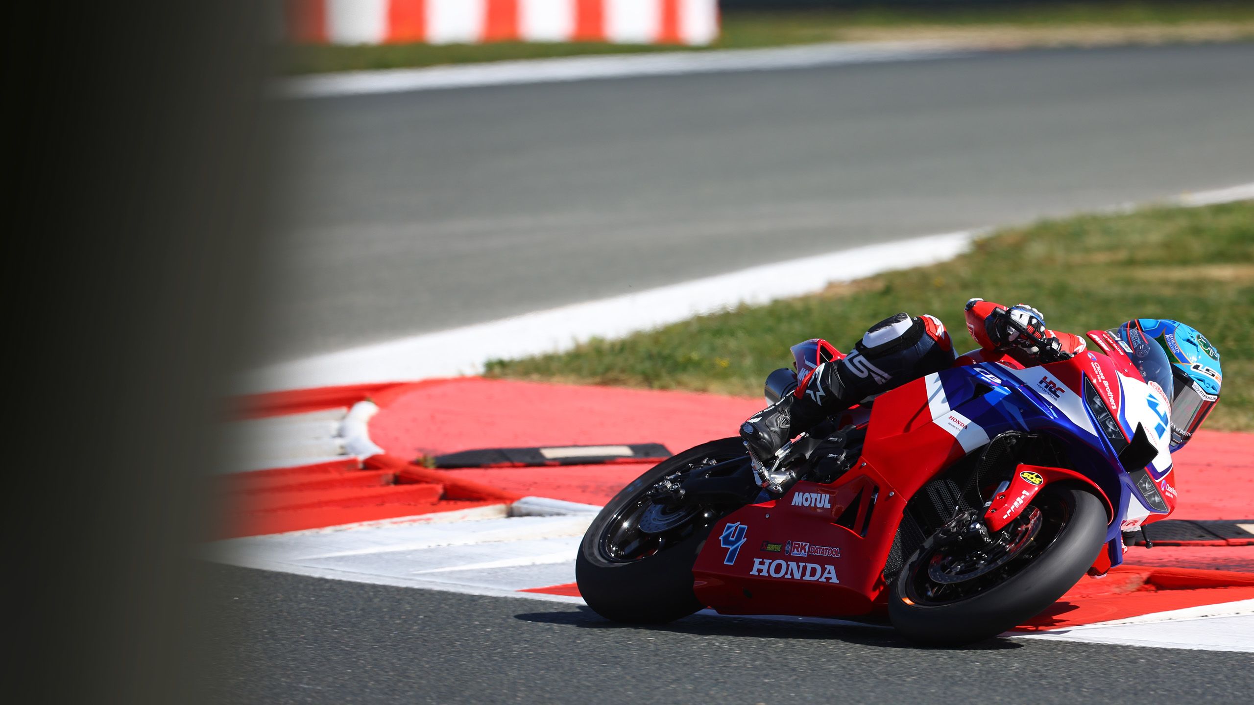 Circuito de Navarra - BSB Round 1 | Honda Engine Room
