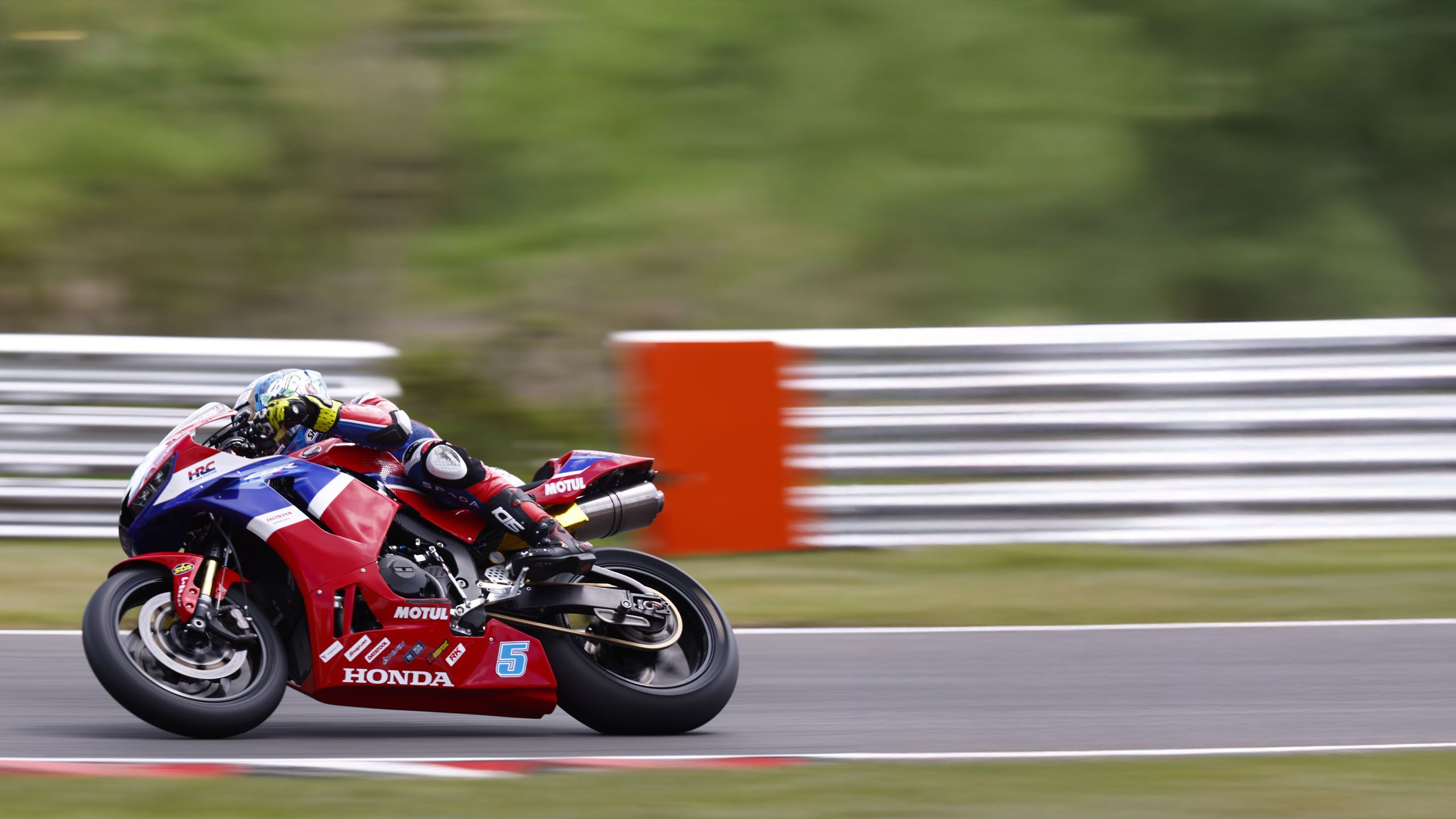 Honda Racing returns to Donington Park for BSB Round 2 | Honda Engine Room