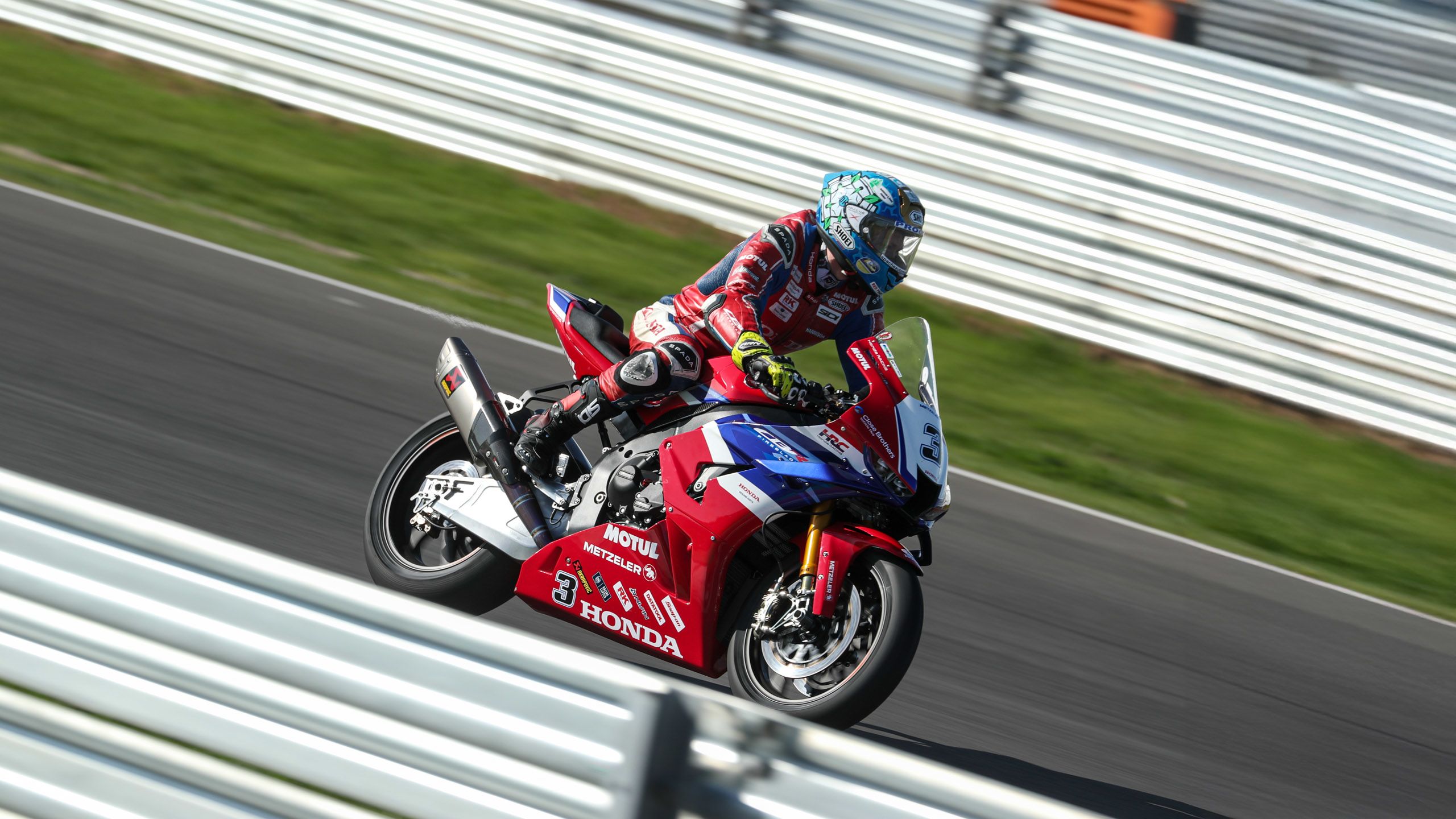 Honda Racing kickstarts 2025 with the first Official BSB Test | Honda ...